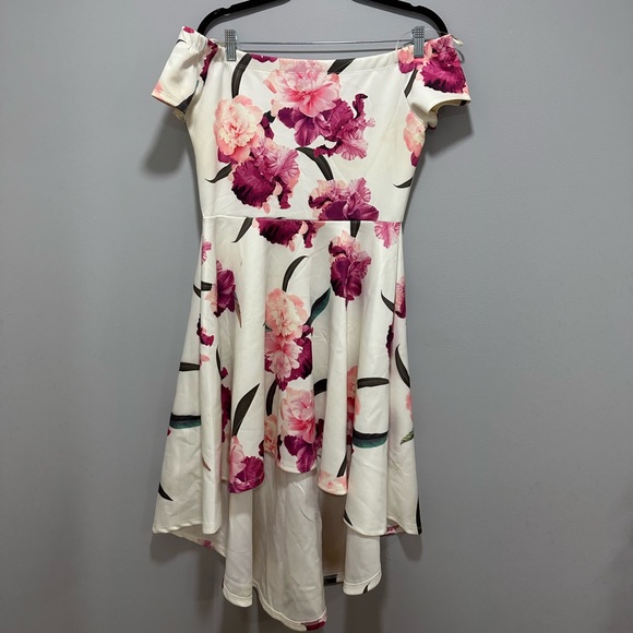 Windsor | Dresses | Windsor Floral Offshoulder Formal Dress | Poshmark